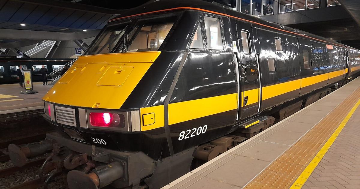 Esg Rail And Eversholt To Supply Class 67 Locomotives And Mk4 Carriages